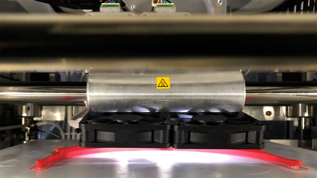 Produire des visières dans l’urgence : une aventure au Parcc - Inserm pro